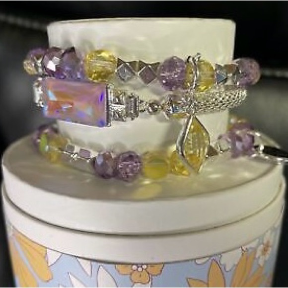 Bomb Party | Jewelry | Bomb Party Spring Stack 224 Think Like A Queen ...